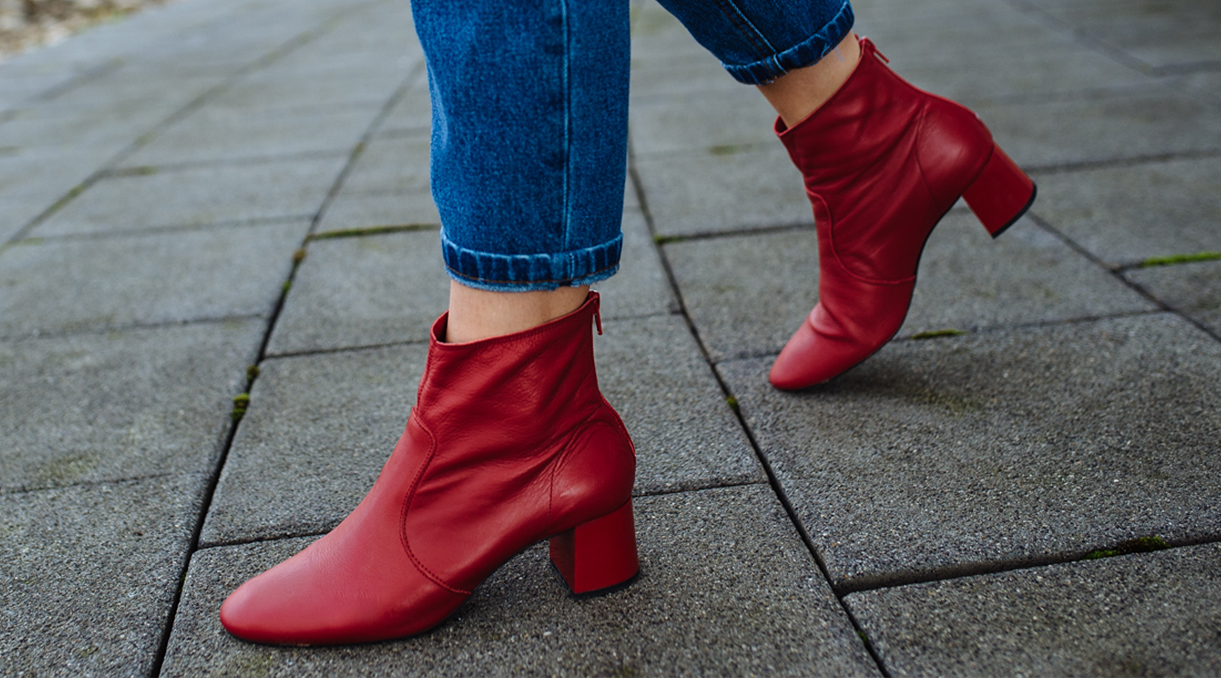 Modetrend im Winter 2017: So kannst du rote Schuhe kombinieren!